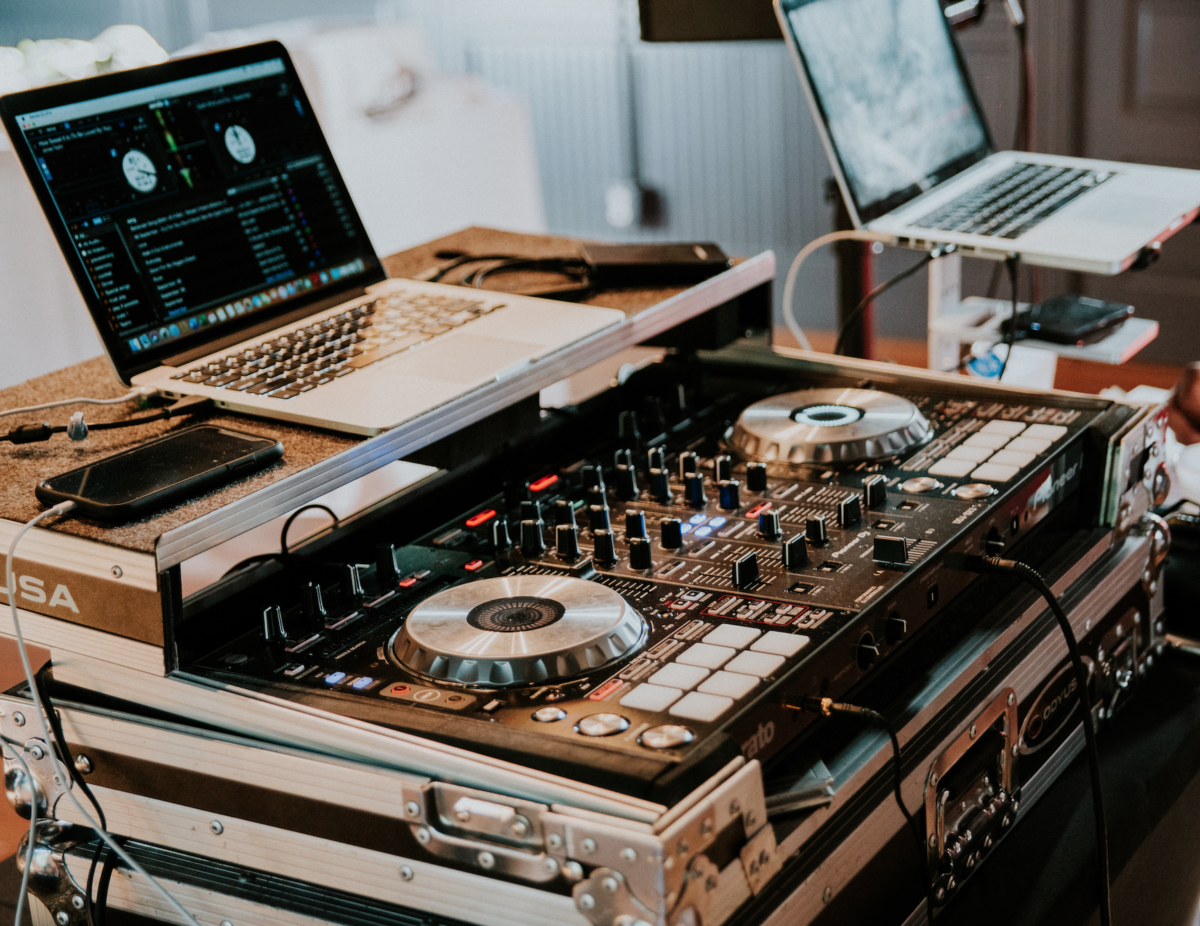 ToastEnt Menu : Toast Entertainment New Orleans